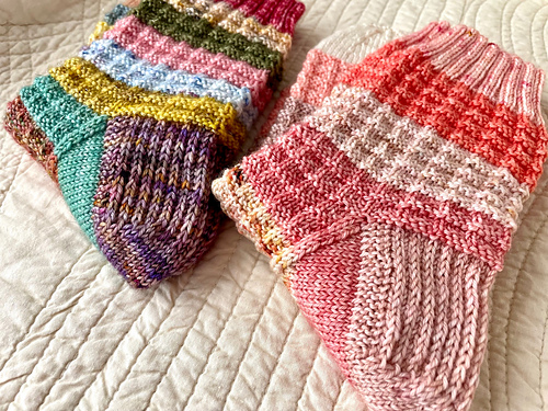 Ravelry: Scrappy Quilt Socks pattern by Kay F Jones