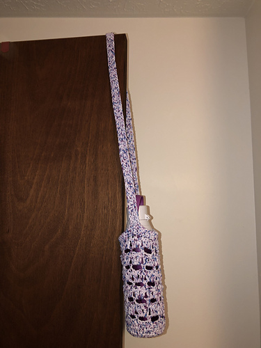 Ravelry: Elevated Granny Water Bottle Sling pattern by Regina P Designs