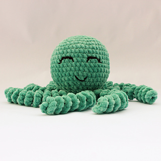 Ravelry: Giant plush octopus pattern by Rebeka Szabó