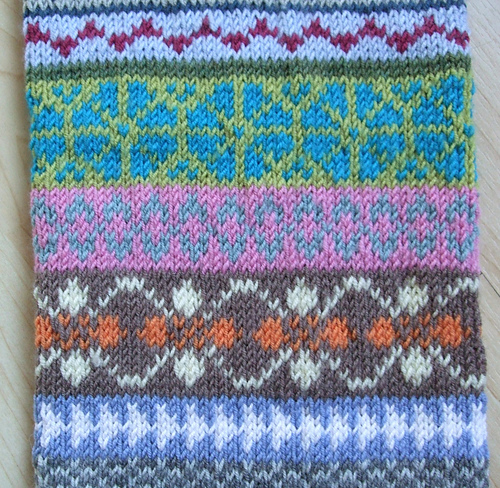 Ravelry: My colorful fair isle scarf pattern by Aletta Boleyn