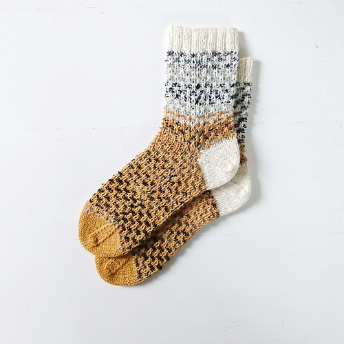 Ravelry: Calumma Socks pattern by Monika Soltysik