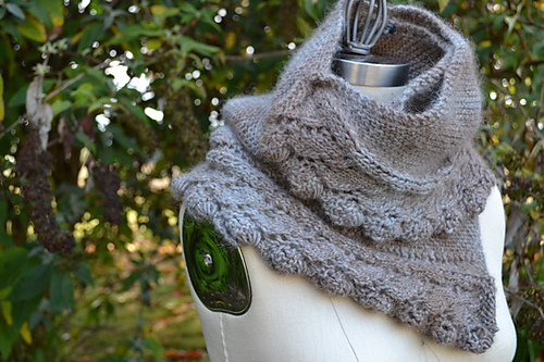 Ravelry: Coastal Fog Cowl pattern by Annie Rowden