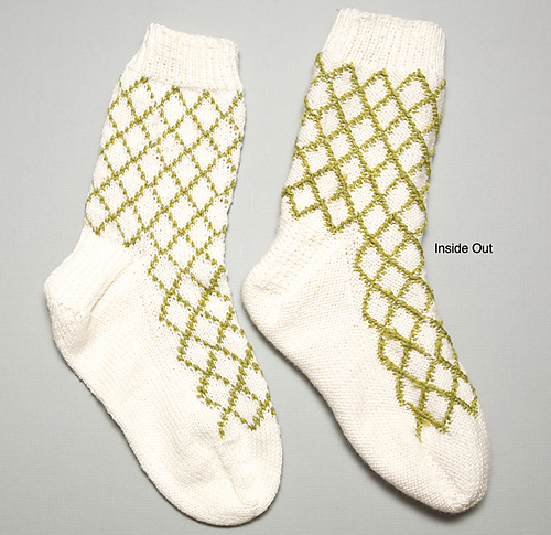 Ravelry: Cross Pattern Socks pattern by Jean Murdoch