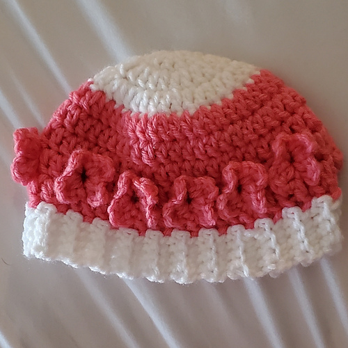 Ravelry: Mommy and Me Matching Flower Beanie pattern by Charlotte Abraham