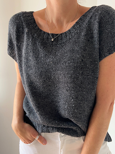 Ravelry: Suri Shirt pattern by Caidree