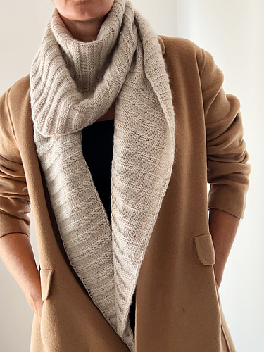 Ravelry: Solo Scarf pattern by Caidree