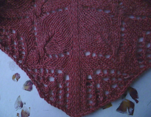 Ravelry: 14 Kaschmirschal/ Cashmere Queen Shawl pattern by Schoppel ...