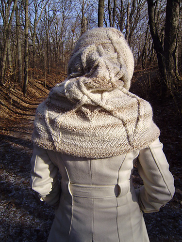 Ravelry: MidWinter Wanderer pattern by Teresa Gregorio