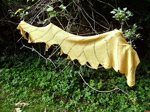 Ravelry: Autumnal Flight pattern by Teresa Gregorio