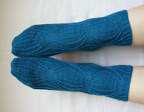 Ravelry: Riptide pattern by Carissa Browning