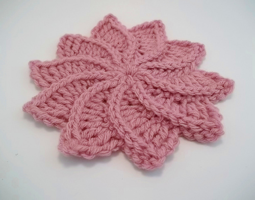 Ravelry: Braided Twirlagig Flower pattern by Carlinda Lewis