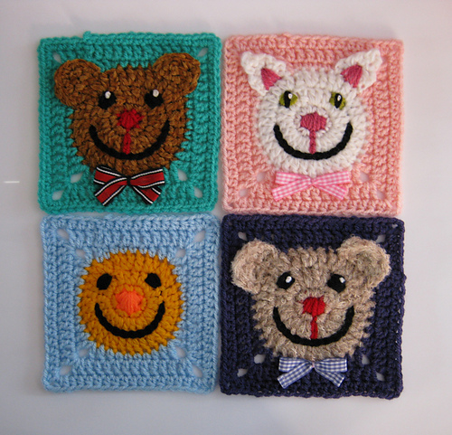 Ravelry: Funny Face Square pattern by Carola Wijma