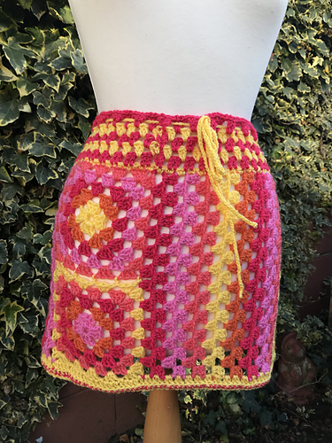 Ravelry: Sunshine - Block Party pattern by Caroline Murphy