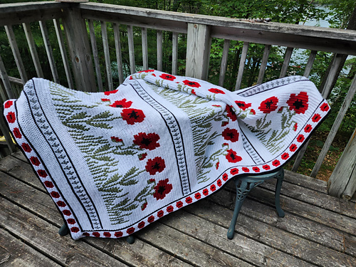 Ravelry: Poppy Mosaic Overlay Throws/Blankets pattern by Carol Webster Ravelry: Poppy Mosaic Overlay Throws/Blankets pattern by Carol Webster
