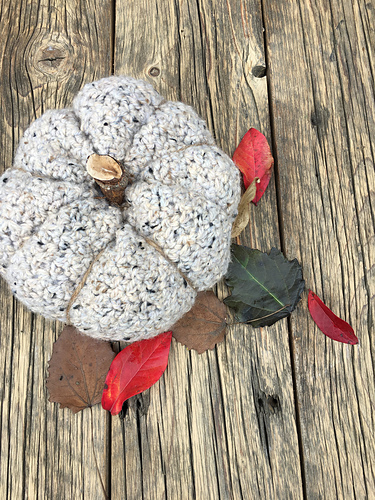 Ravelry: Rustic Woven Pumpkin pattern by Living Skies Fibre Studio