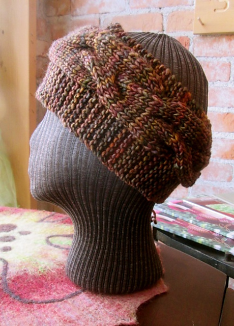 Ravelry: Bulky Topless Toque pattern by Carolyn Doe
