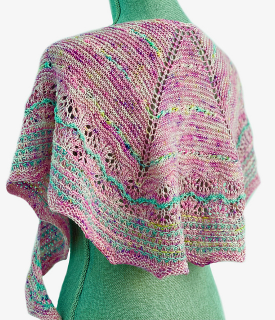 Ravelry: Raspberry Cordial Shawlette pattern by Casapinka