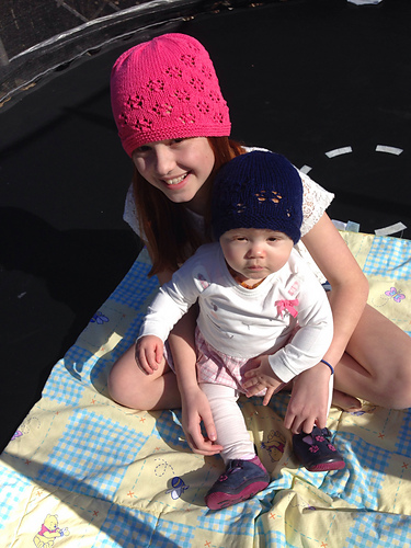 Ravelry: Czarina Hat Worsted pattern by Taiga Hilliard
