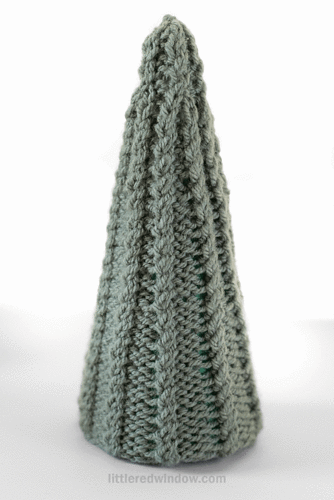 Ravelry: Cable Christmas Trees pattern by Cassandra May