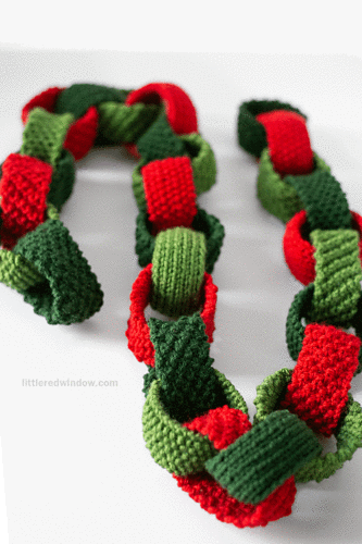 Ravelry: Christmas Knit Paper Chain pattern by Cassandra May