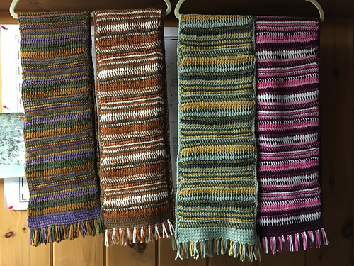 Ravelry: Tri-color Scarf pattern by Catrina MacKenzie