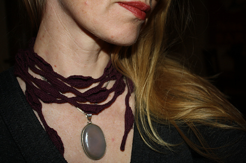 Ravelry: Necklace Scarf pattern by Eden Detrixhe