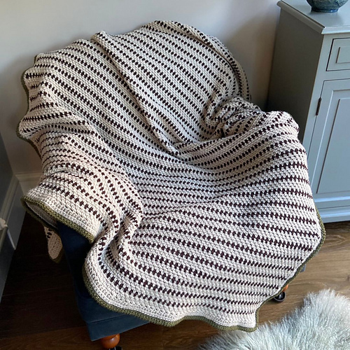 Ravelry: Easy Moss Stitch Blanket pattern by Catherine Noronha