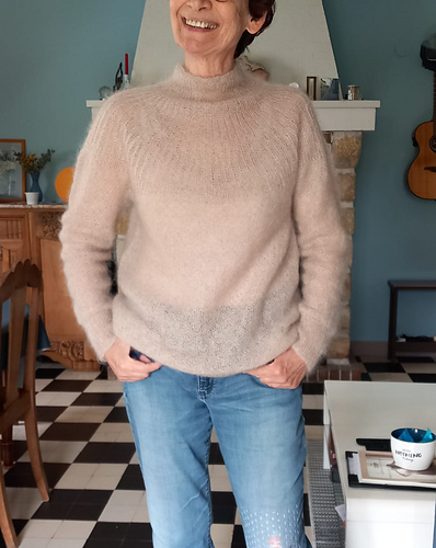 Ravelry: 217-22 Autumn Days Jumper pattern by DROPS design