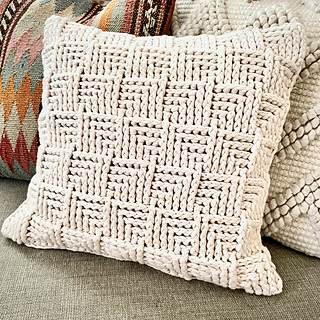 Ravelry: Hip to Be Square Pillow pattern by Cathy Colson