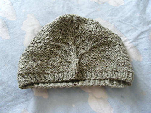 Ravelry: Redbud Hat pattern by Samantha Sauvé