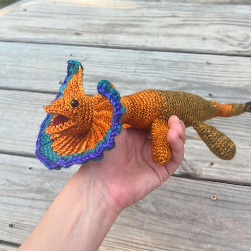 Ravelry: Farrin the Frilled Lizard pattern by Chanel Beauchamp