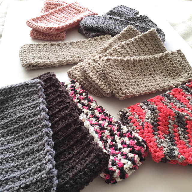 Ravelry: Beginner Ear Warmer pattern by Taylor Coon