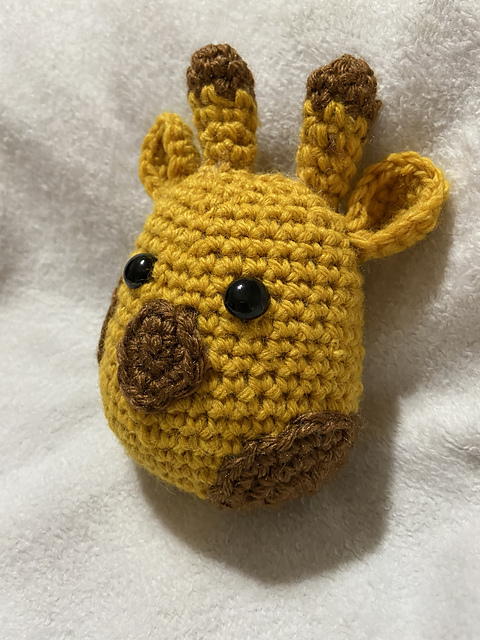 Ravelry: Giraffe Plushie pattern by Taylor Coon