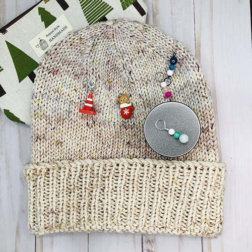 Ravelry: Super Duper Quick Hat pattern by Sierra and Pine