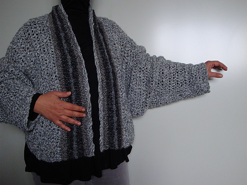 Ravelry: Bat Wing Bolero pattern by Setsuko Torii (鳥居節子)