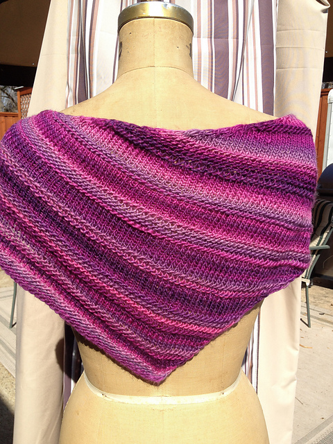 Ravelry: Boomerang Shawl pattern by Charity Windham