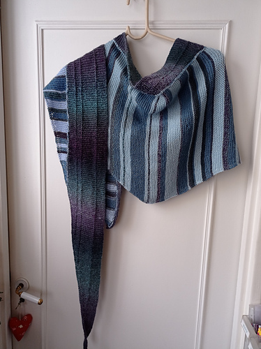 Ravelry: SHIMA Shawl pattern by Beatrice Mase