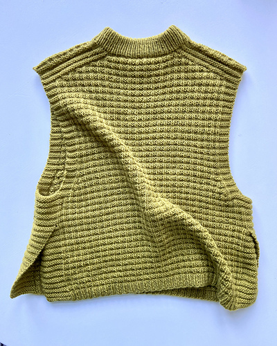 Ravelry: Waffle Vest pattern by Chiaki Hayashi