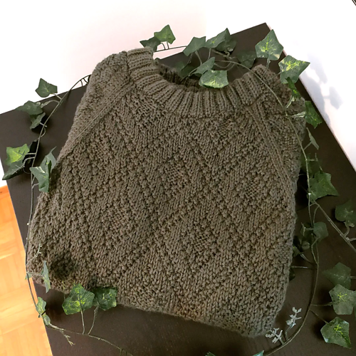 Ravelry: Checkmate Sweater for Men pattern by Chiara Morellini