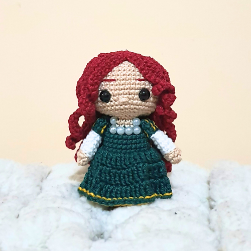 Ravelry: chibi maxi calypse pattern by Maria Manika
