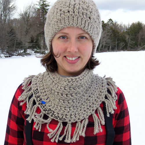 Ravelry: Six Round Cowl pattern by Alicia English