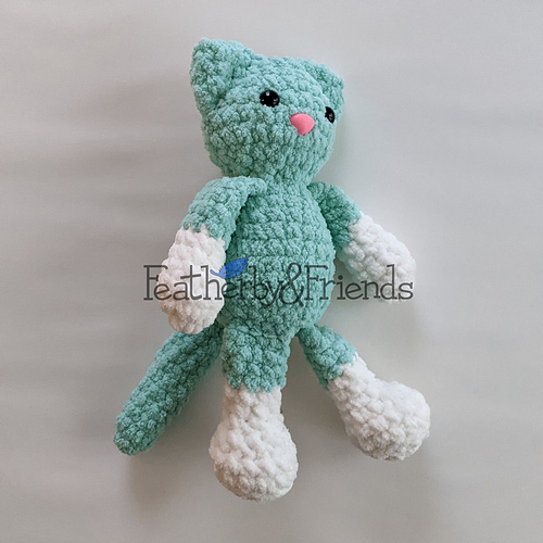 Ravelry: Cuddle Buddy Cat pattern by Alicia English