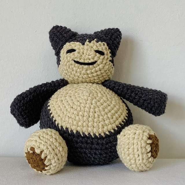 Ravelry: Small Snorlax Softie pattern by Chizu Cheng