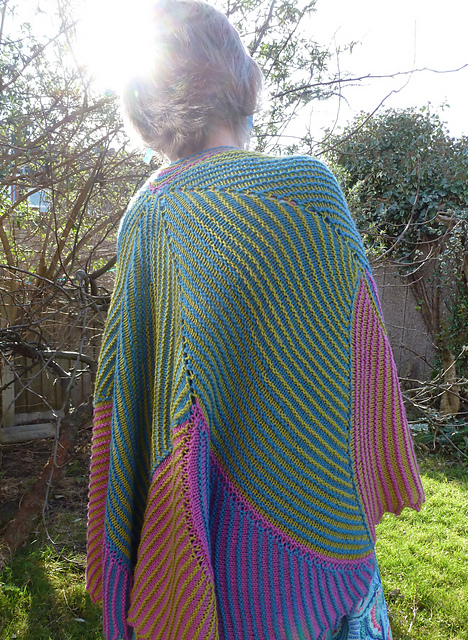Ravelry: chrisfourfalcon's Illusion curlicue shawl