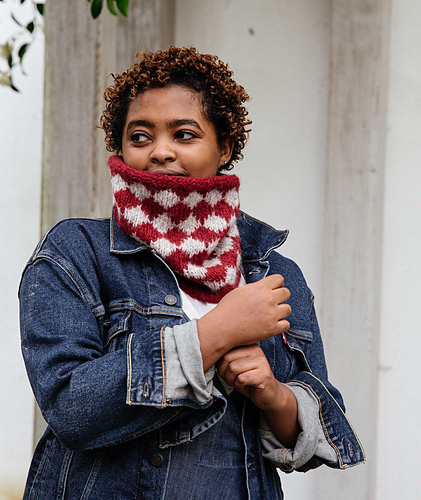 Ravelry: Big Diamond Colorwork Cowl pattern by Churchmouse Yarns and Teas