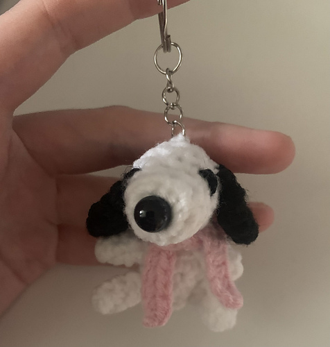 Ravelry: mini snoopy pattern by Ciara Croke