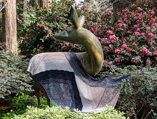 Ravelry: Velvet Ziggurat pattern by Meghan Jones