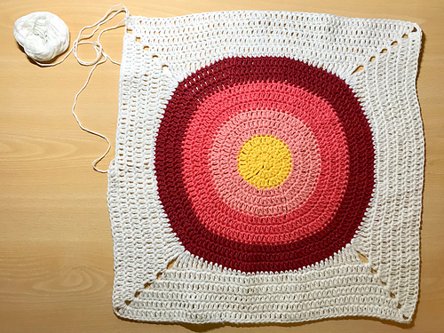 Ravelry: The Spring Blouse pattern by Cecilia Losada