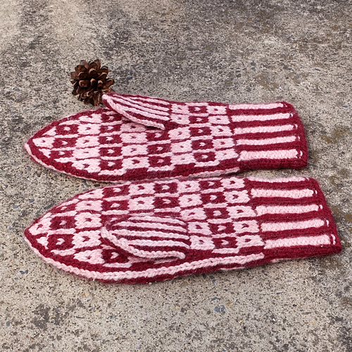 Ravelry: ckknit's Multi-Pane Mittens