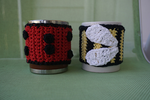 Ravelry: Bumble Bee Mug Cozy pattern by Chelsea Radley
